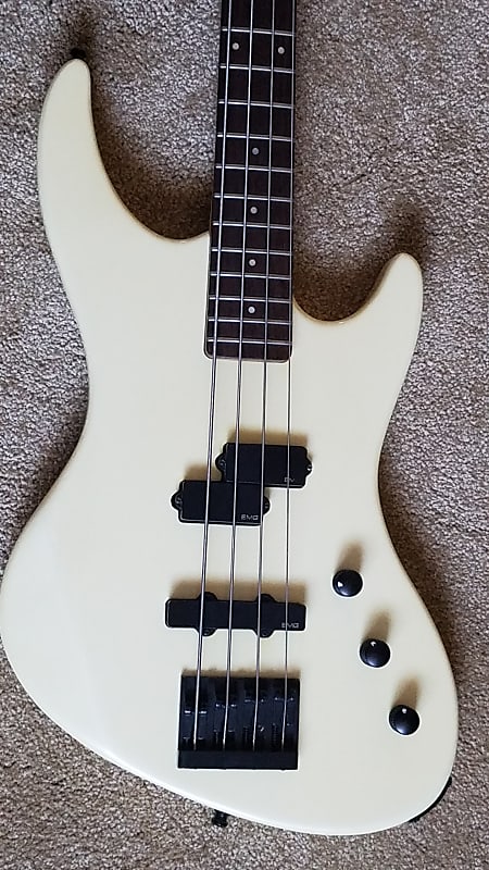 1988 Guild Pilot Bass guitar, White | Reverb