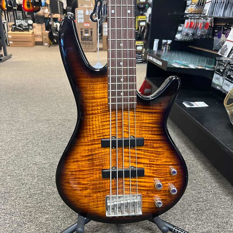 Ibanez Gio Soundgear 5-String Bass w/ Gig Bag (Pre-Owned) | Reverb
