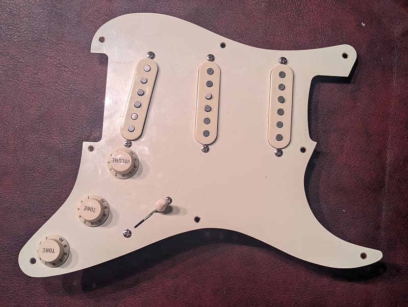 Fender Eric Johnson prewired pickguard 2010s - White | Reverb