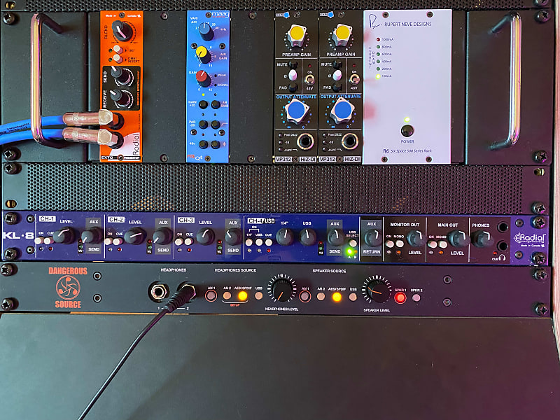 Radial KL-8 Rackmount Keyboard Mixer 2022 Blue | Reverb