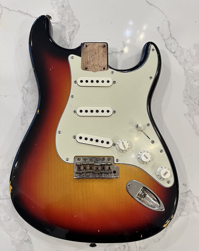 Fender Custom Shop Stratocaster 3-Tone Sunburst (Loaded Body) | Reverb