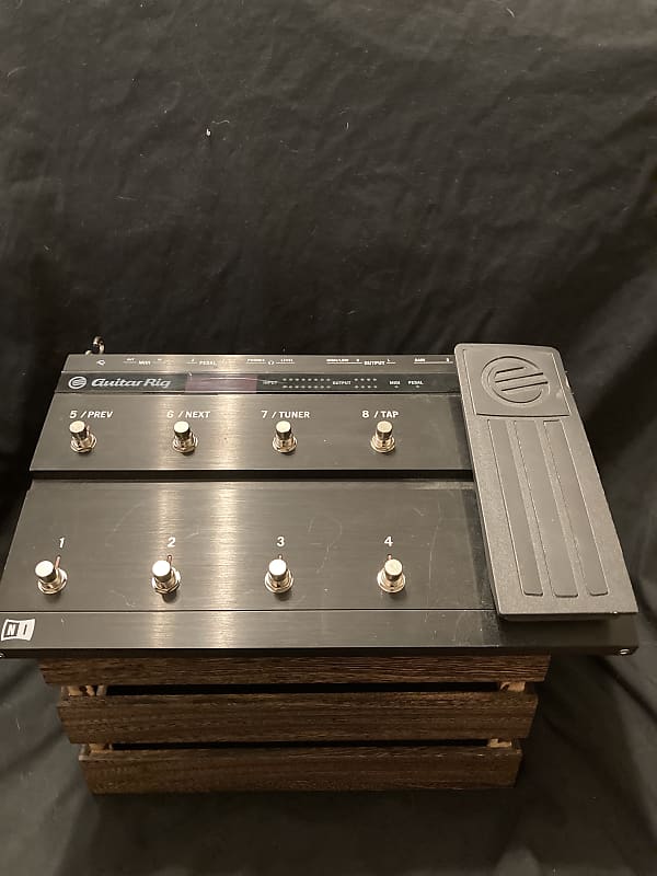 Native Instruments Rig Kontrol 3 | Reverb