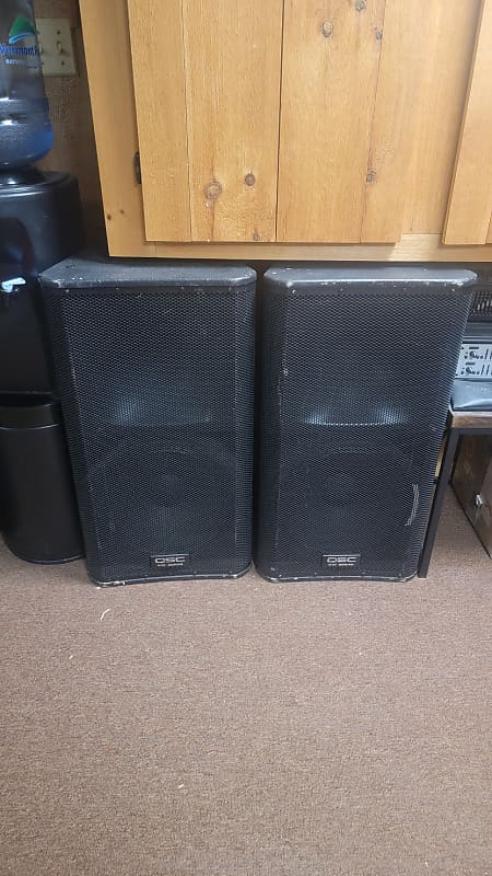QSC KW152 2-Way 1000-Watt 15" Active Loudspeaker | Reverb