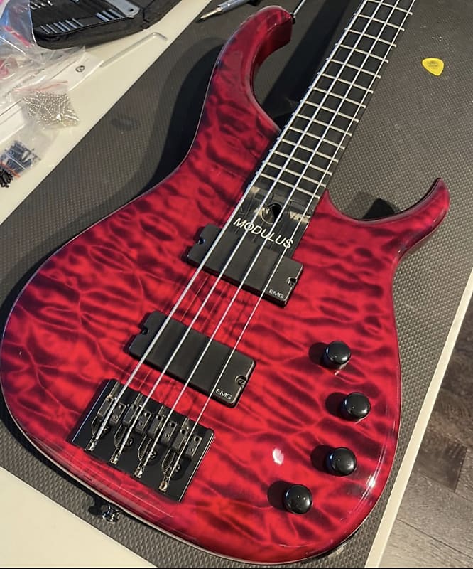 Modulus Quantum 4 2000 Black Cherry | Reverb