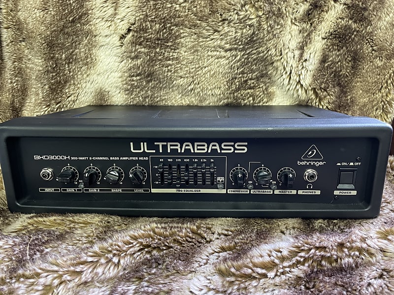 Behringer UltraBass BXD3000H 300-watt 2-channel Bass Head | Reverb