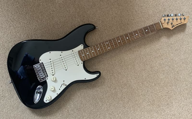 AXL Player Deluxe Strat 6 String Electric Guitar Black | Reverb