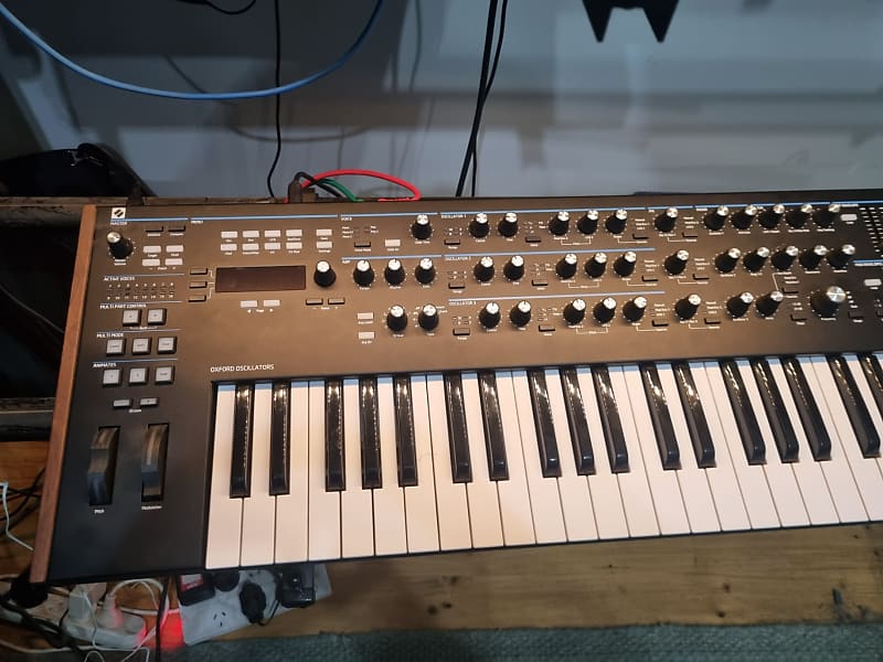 Novation Summit 61-Key 16-Voice Synthesizer 2019 - | Reverb Australia
