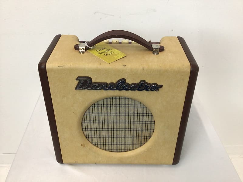 Used Danelectro NIFTY FIFTY Solid State Guitar Amps | Reverb