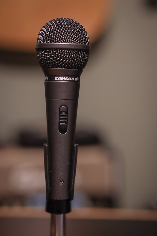 Samson R11 2000s - Black | Reverb