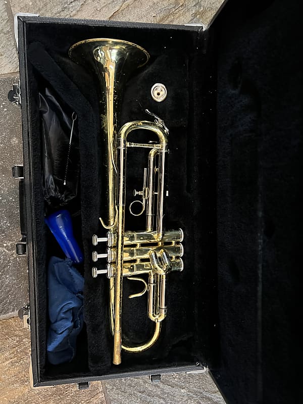 Jupiter JTP-60N Trumpet with case and mouthpiece | Reverb