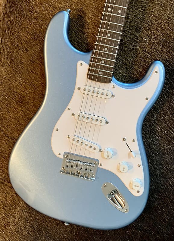 Fender Squier Stratocaster Blue | Reverb