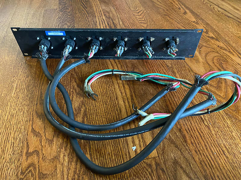 (6) Neutrik NL4 Connector in 19" Rack Panel w/ Labels | Reverb