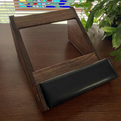 Akai MPC ONE Stand Walnut | Reverb Canada