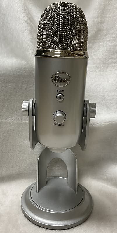 Blue Yeti Studio USB Mic Recording System Pack 2010s - | Reverb Canada