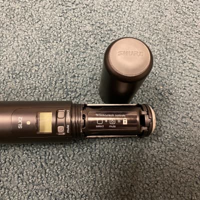 Shure SLX2 / SM58 wireless microphone transmitter - | Reverb