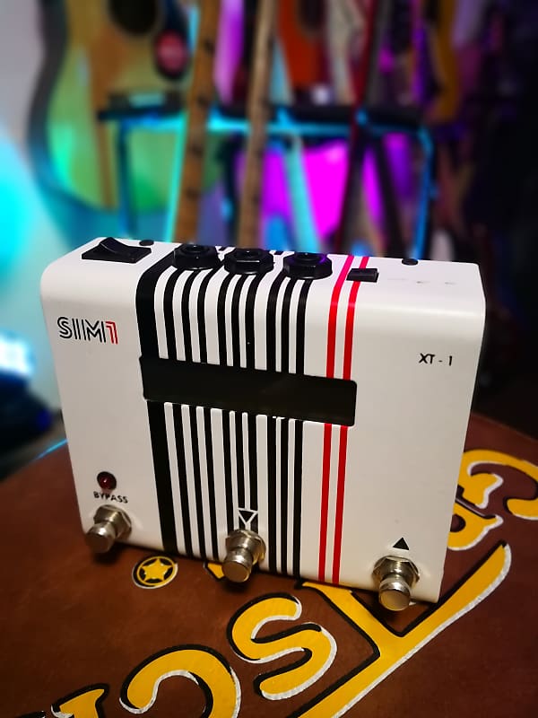 SIM1 XT1 MODELLATORE DI SUONI PER CHITARRA | Reverb