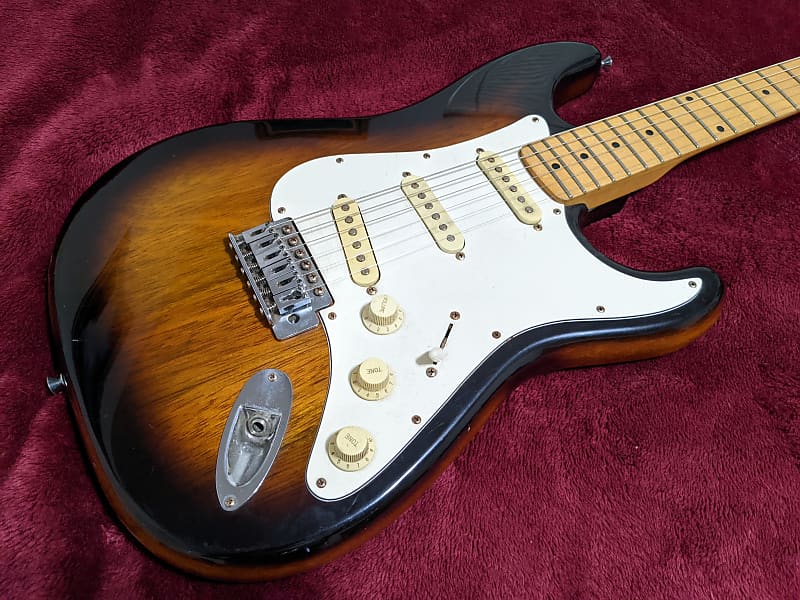 Harmony H80T Strat Copy - Sunburst - Mahogany body - Free | Reverb