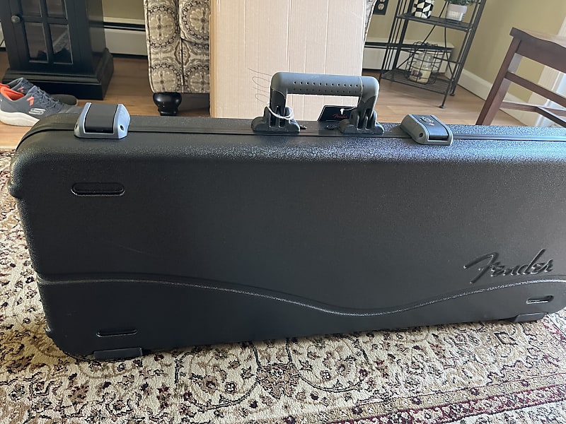 Fender Deluxe Rugged ATA molded polyethylene guitar case for | Reverb