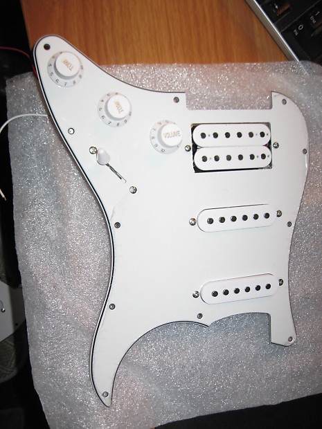 Generic Double cutaway Pickguard White | Reverb