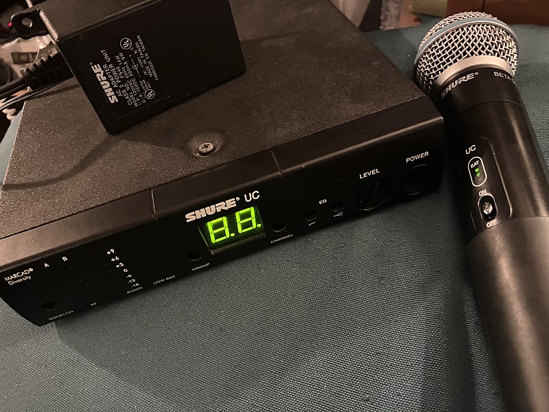 Shure UC4-UA receiver/Beta 58A mic 2000s - Black | Reverb
