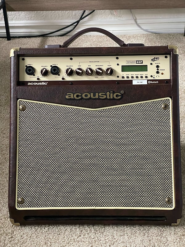 Acoustic A40 2010s Brown | Reverb