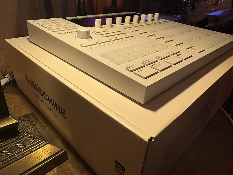Native Instruments Maschine MKIII LIMITED EDITION - White | Reverb