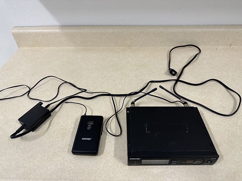 Shure SLX4 Transmitter, SLX1 Receiver and AVL 630 mic 2017 | Reverb