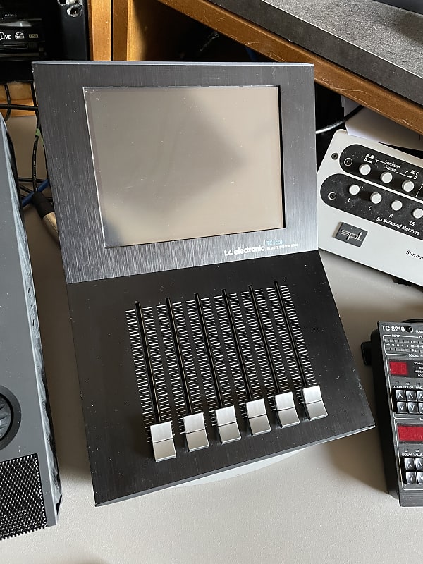 TC Electronic M6000 MK2 2005 Noir/gris | Reverb Australia