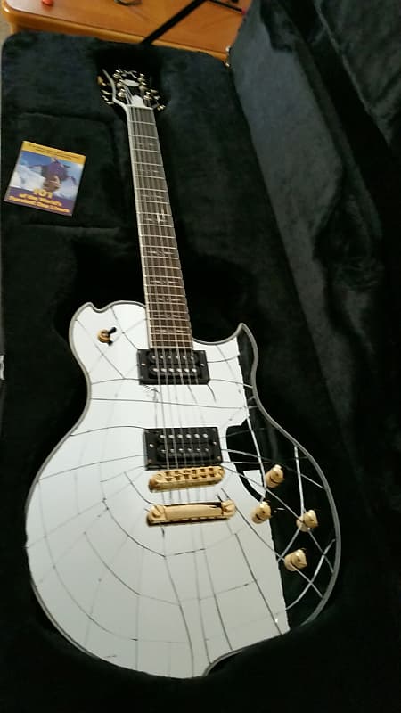 Minarik Lotus Cracked Glass | Reverb