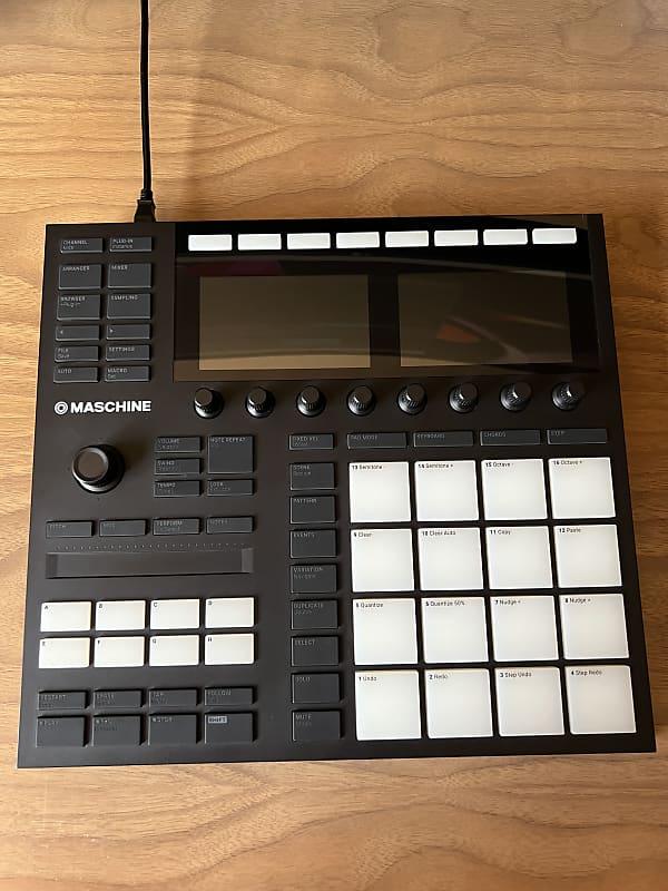 Native Instruments Maschine MK3 | Reverb