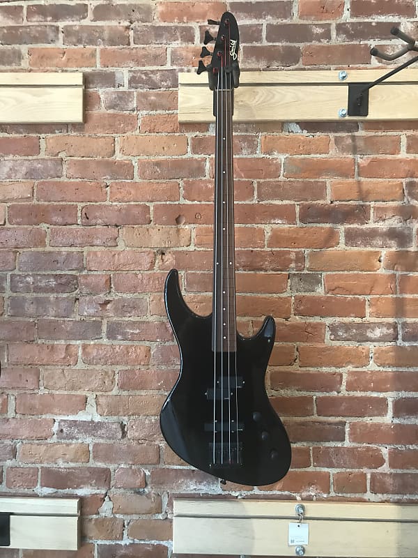 Guild Pilot Fretless Bass | Reverb