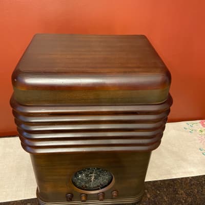Rare Tabletop Zephyr Zenith Radio 7DA138 | Reverb