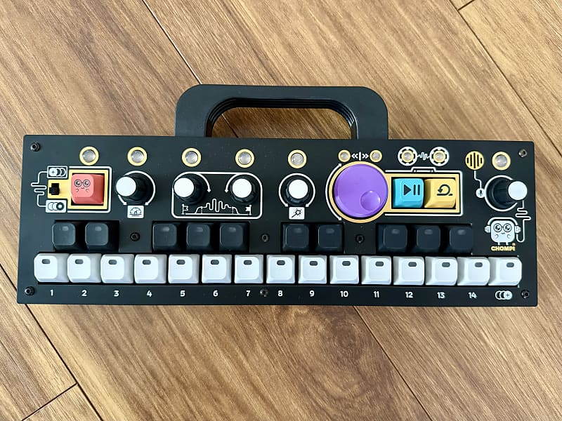 CHOMPI Synth & Sampler - Black | Reverb