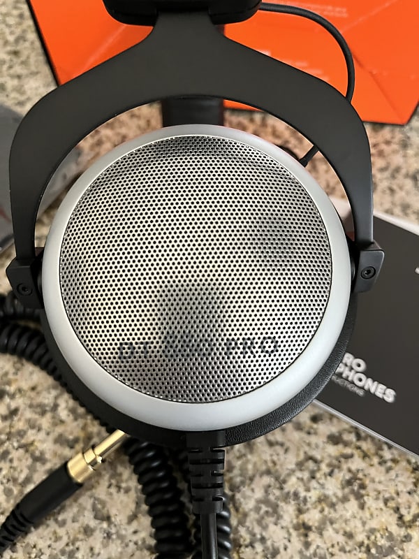 Beyerdynamic DT 880 Pro 250-ohm Semi-open Reference Studio | Reverb