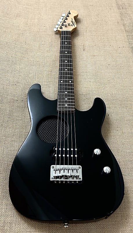 Fender Squier Mini with Integrated Speaker - Black | Reverb