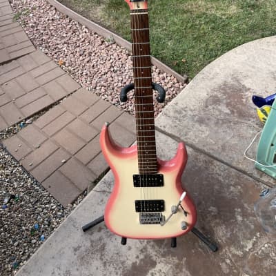 Carlo Robelli Carly Strat 2000's Pink Burst | Reverb