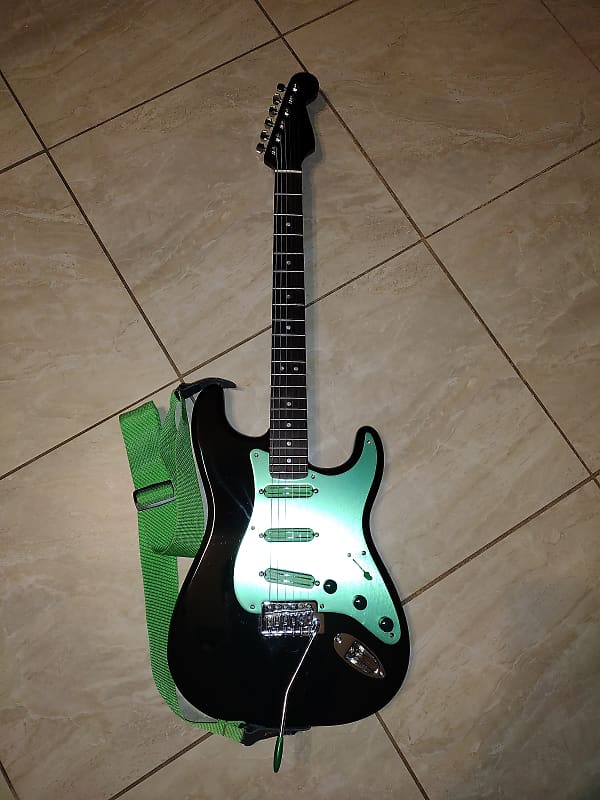 Custom Strat Style Guitar Black & Green w 3 Hums+10 way | Reverb