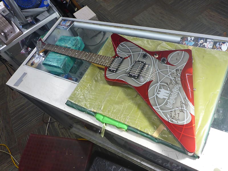 Epiphone PROJECT : " One Of A Kind " Signed by Lonely Boys | Reverb