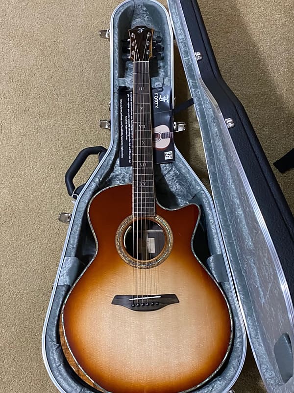 Furch Red Deluxe Sunburst Gc-SR SB Spruce and Rosewood Grand | Reverb