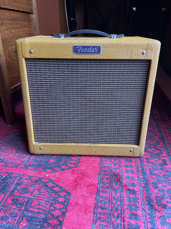 Fender Pro Junior IV 15-Watt 1x10" Combo 2018 Lacquered Tweed | Reverb