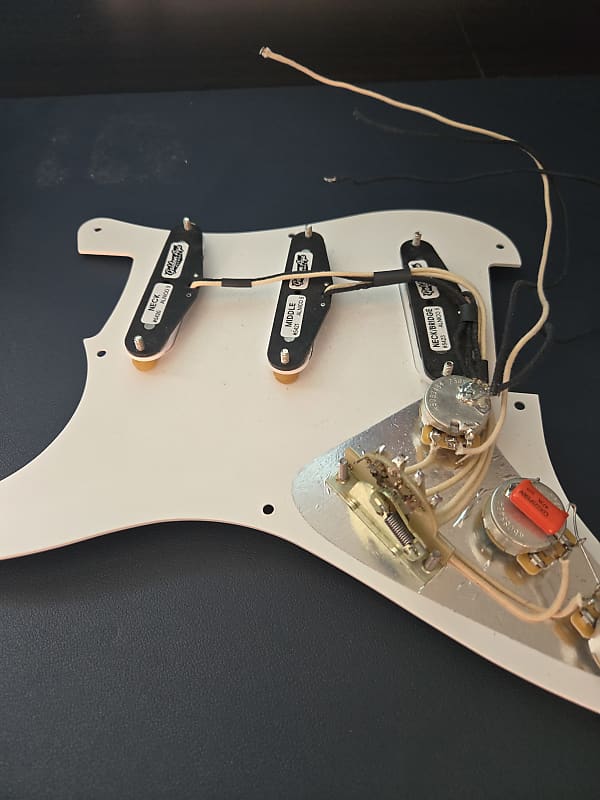 StewMac Golden age prewired pickguard | Reverb Canada