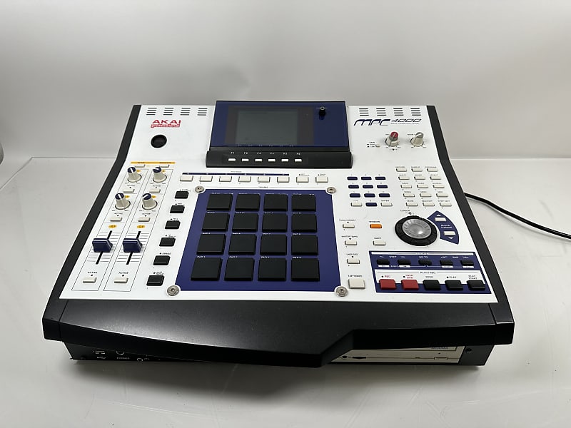 Akai MPC 4000 Music Production Center | Reverb