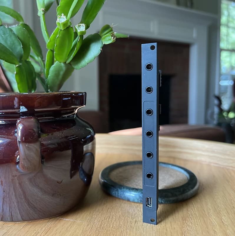 Monome Crow | Reverb