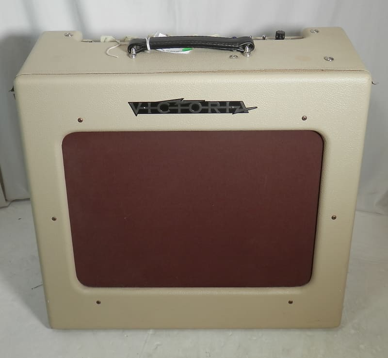Victoria Regal II Guitar Combo Amp Open Box Demo | Reverb