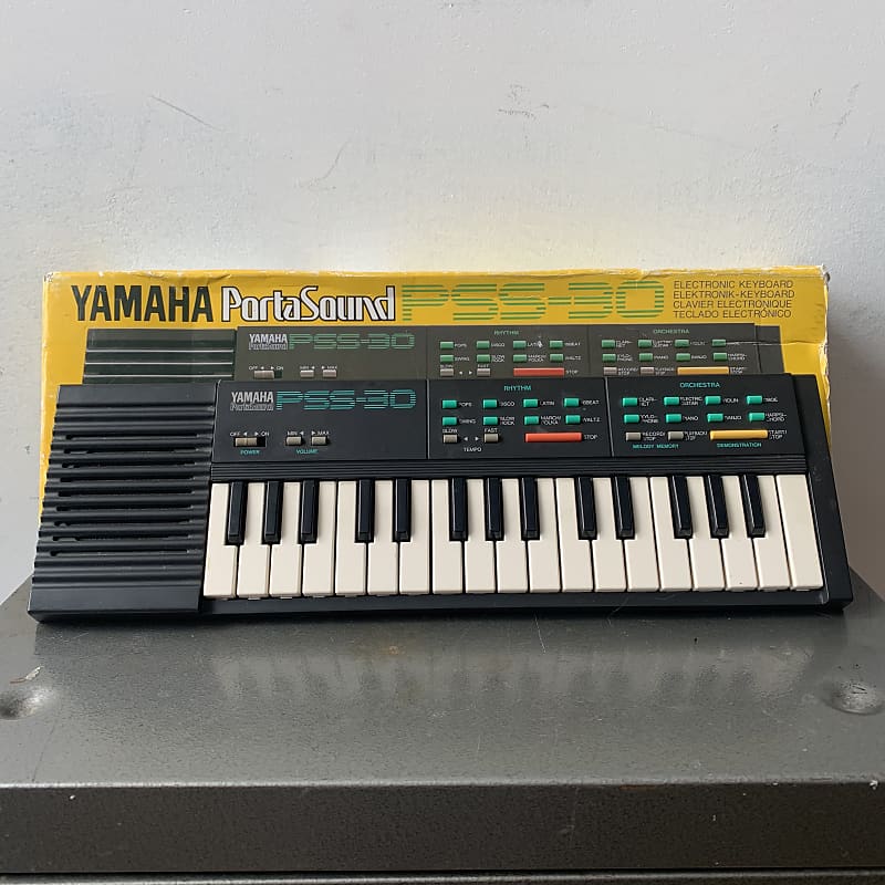 Yamaha Portasound PSS-30 Electronic Keyboard Synth 1982 | Reverb