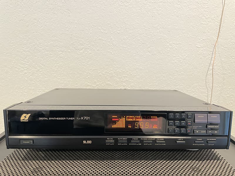 Sansui TU-X701 Digital Synthesizer Tuner | Reverb