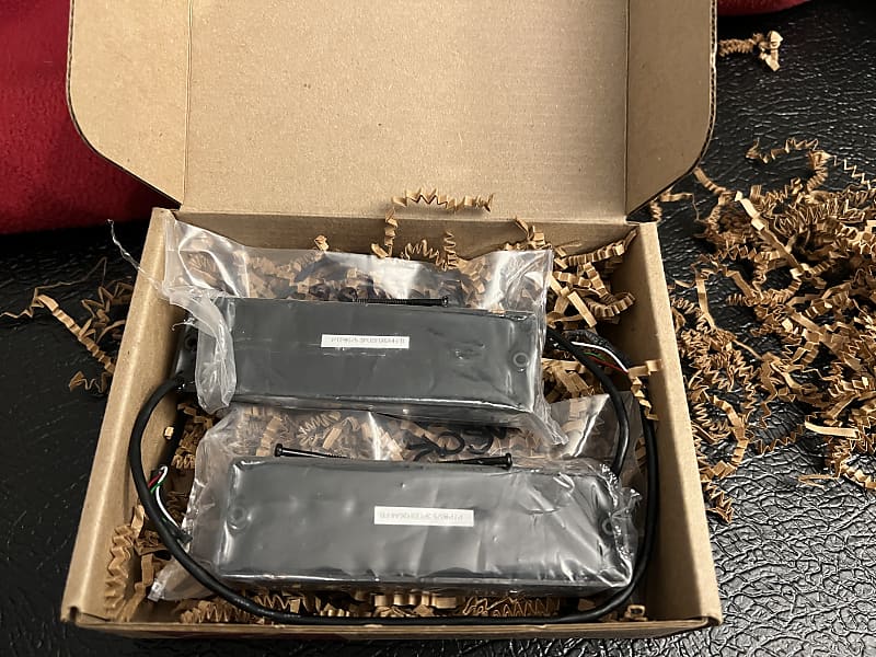 Bartolini BH2 P4 sized Neck and Bridge Humbucker Bass Guitar | Reverb