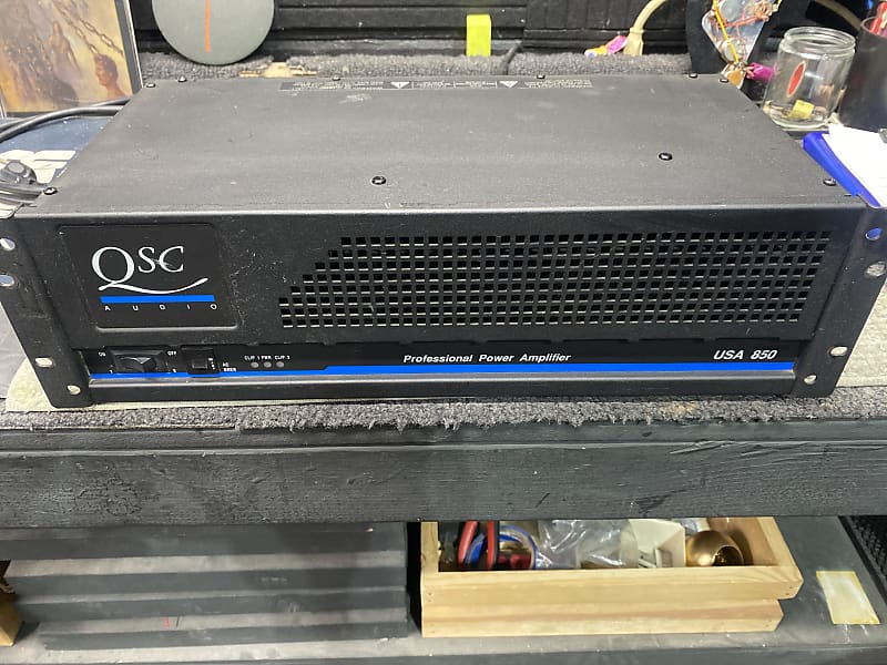 QSC USA 850 Black | Reverb