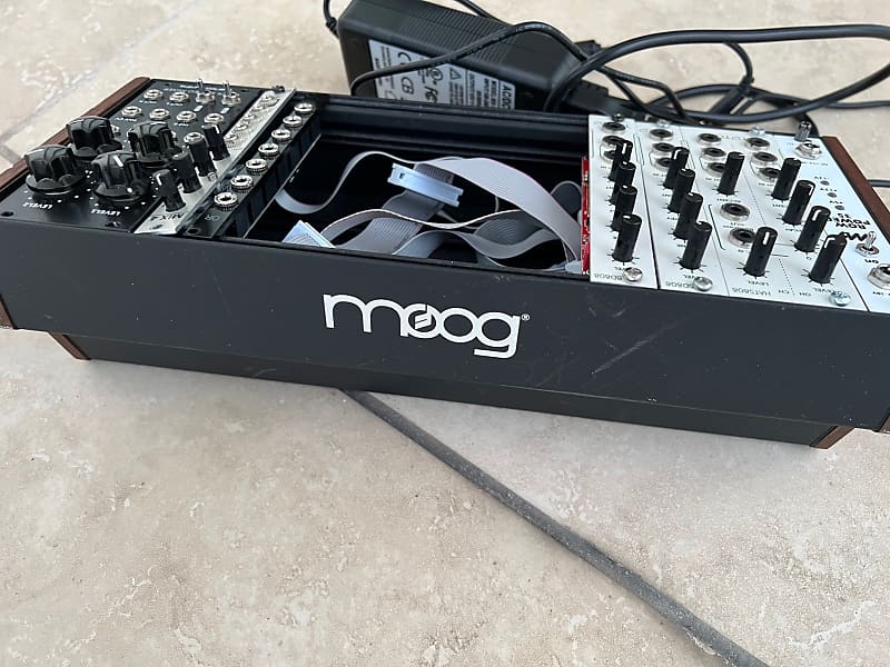 Moog 60HP Powered Case | Reverb