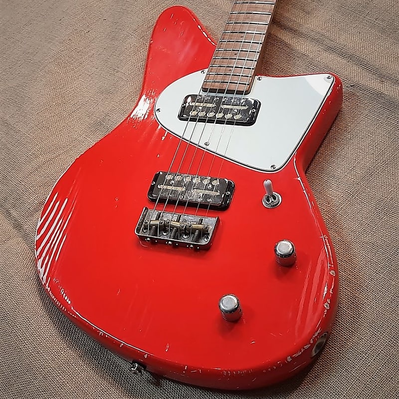 Reani Guitars Bellagio Goldfoil, Italian Red - Light | Reverb UK